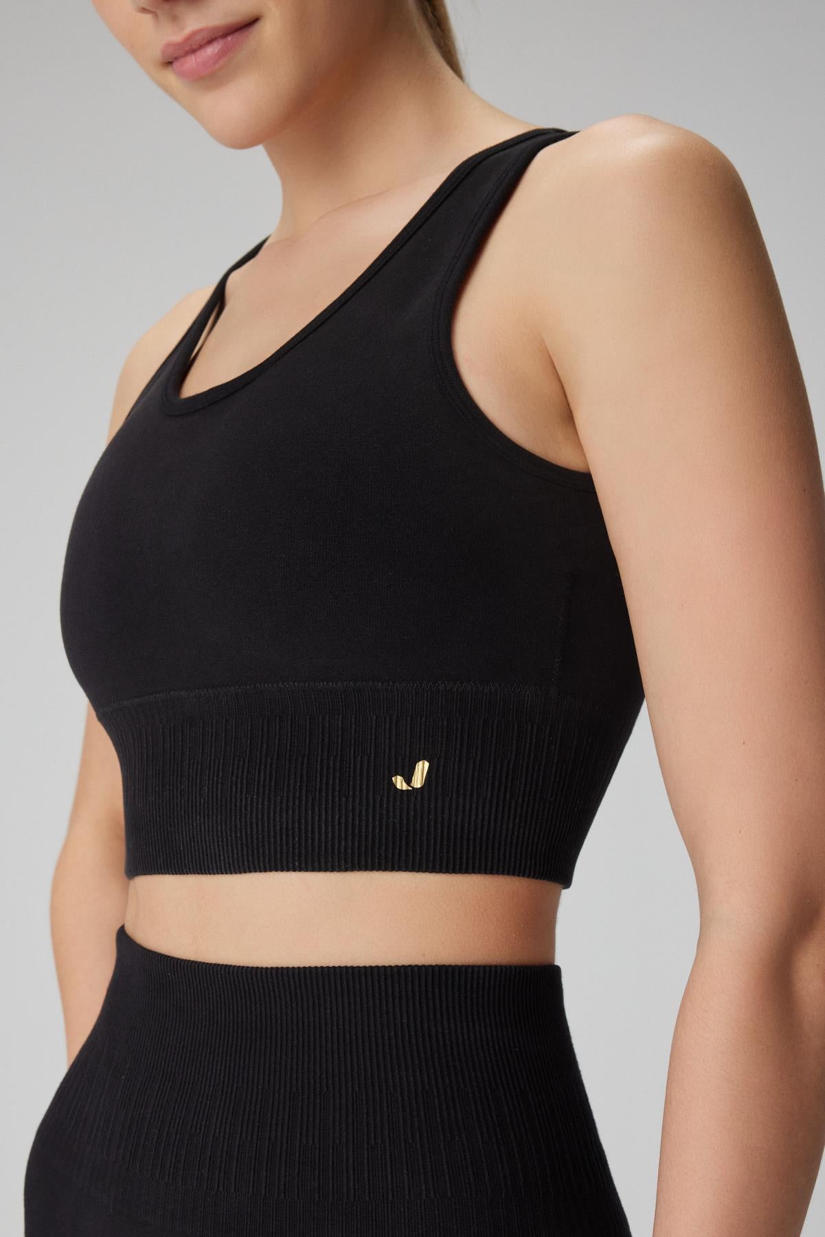 Luz Firming & Cupped Sports Bra Black